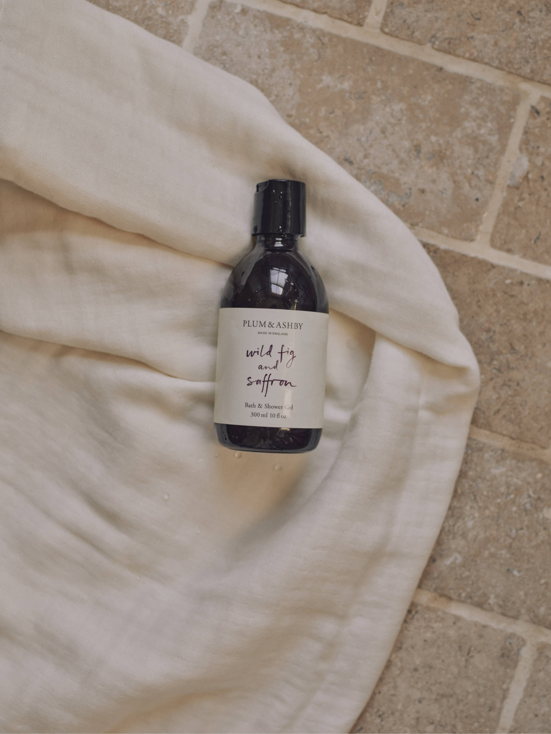 Wild Fig & Saffron Bath & Shower Gel – Plum & Ashby